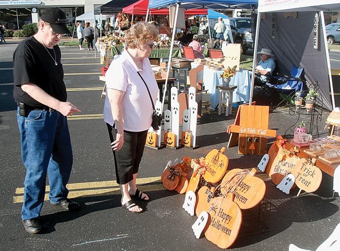 New Midland Fall Craft Fair continues | News | thedailytimes.com