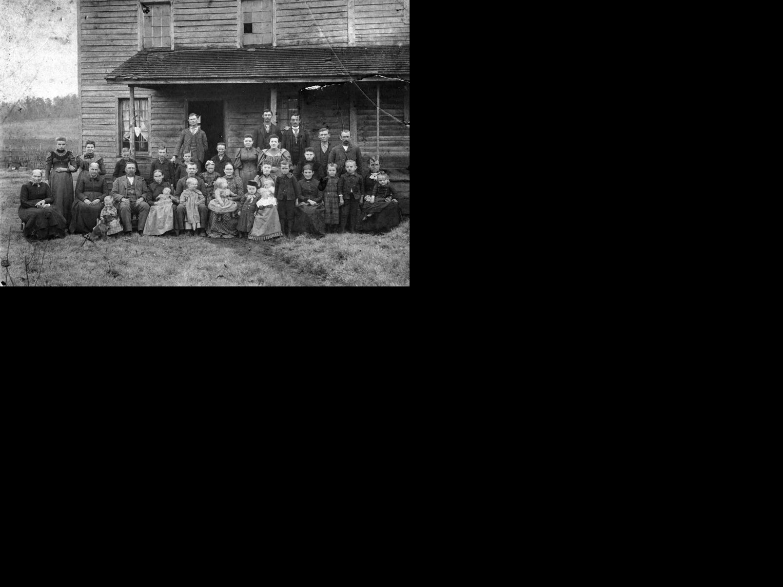 Family gathering: Historic photo depicts Montgomery clan in late 1800s ...