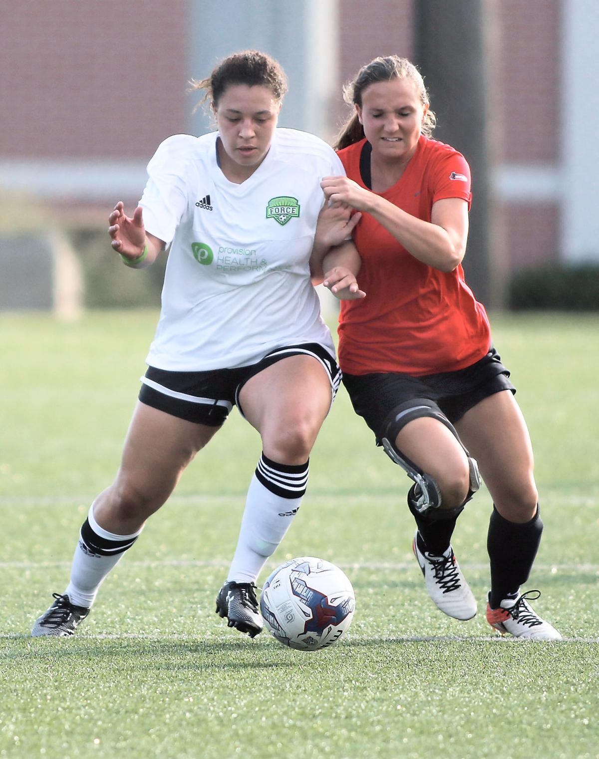 Lady Force down 'Bama for first win | Sports | thedailytimes.com