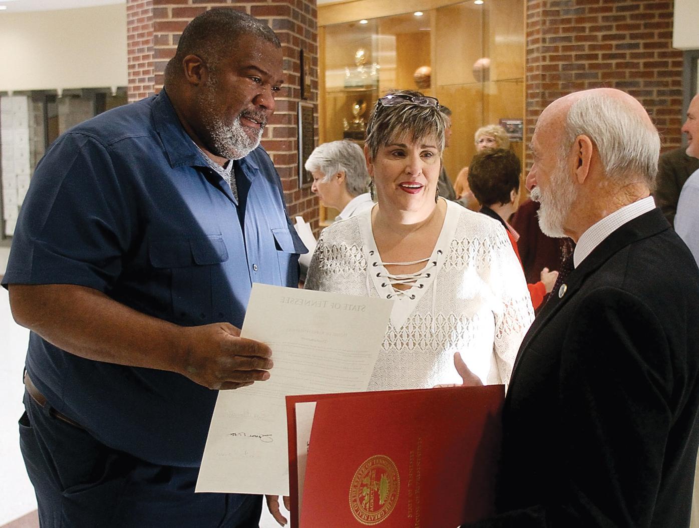 Plaque honoring Geraldine C. Upton unveiled at Alcoa High School | News ...