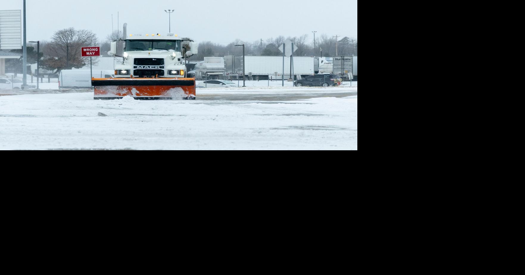 Stranded by winter weather? Here’s what airlines owe you | Business ...