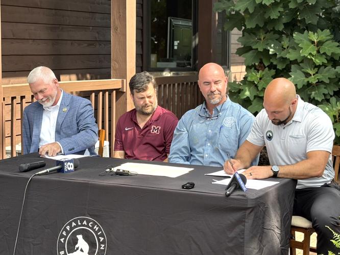 Bears once more: Appalachian Bear Rescue, TWRA sign agreement to ...