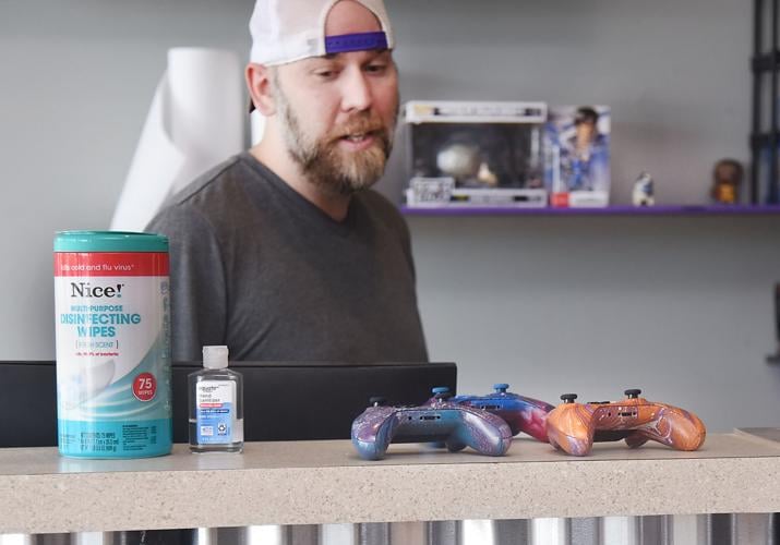 Versus Gaming Lounge opens, offers smash therapy | News | thedailytimes.com