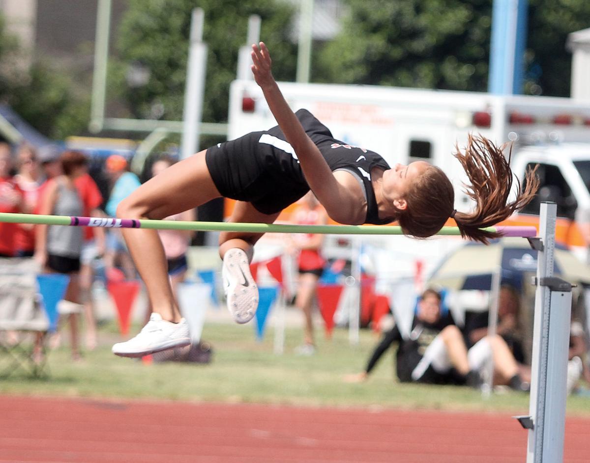 Maryville track makes history with second-place finish at state ...