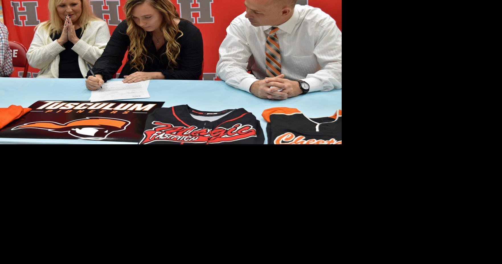 Heritage's Jazmine Geary, Hailey Berglof sign to play softball in ...