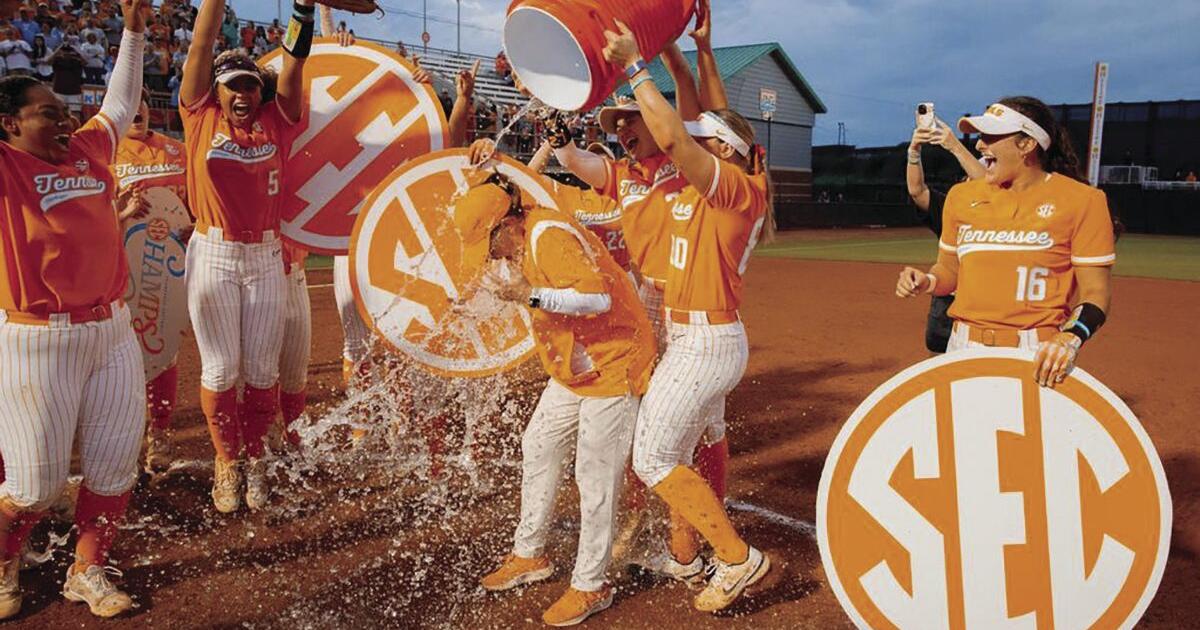 Lady Vols win back-to-back SEC regular season titles, sweep Kentucky ...