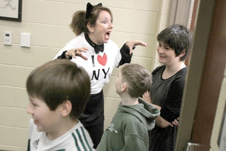 Read along with the One Book Blitz, 'The Cricket in Times Square ...