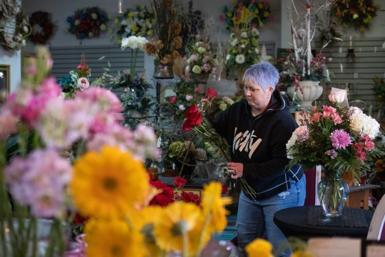 Local florists prep for Valentine's Day | News | thedailytimes.com