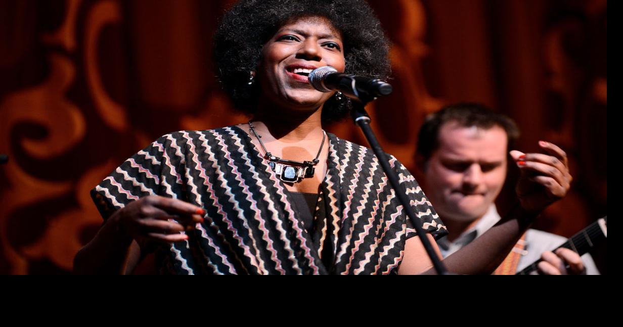 Jazz chanteuse Kelle Jolly seeks to make a connection through music ...