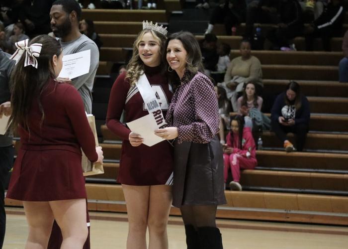 Alcoa's Dyran Bledsoe, Carrie Tarwater honored for coaching career ...