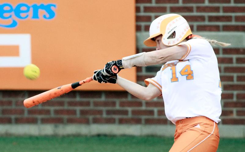 Gregg does it again for Lady Vols with walk-off in Super Regional ...