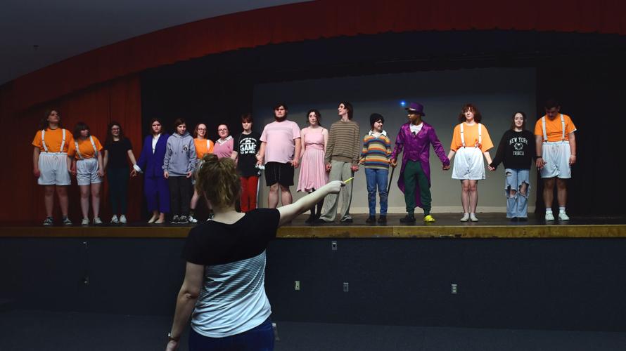 Maryville High School students present 'Charlie and the Chocolate ...