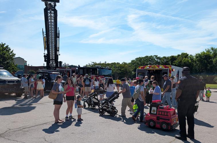GALLERY: Library hosts Touch-a-Truck | News | thedailytimes.com