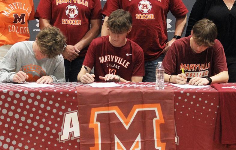 Alcoa High's Jacob Knight signs with Maryville College soccer | Sports ...