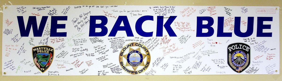 Unity Church takes 'Back the Blue' to officers | News | thedailytimes.com