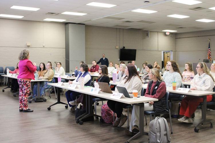 Maryville students prepare for student teaching with Blount County ...