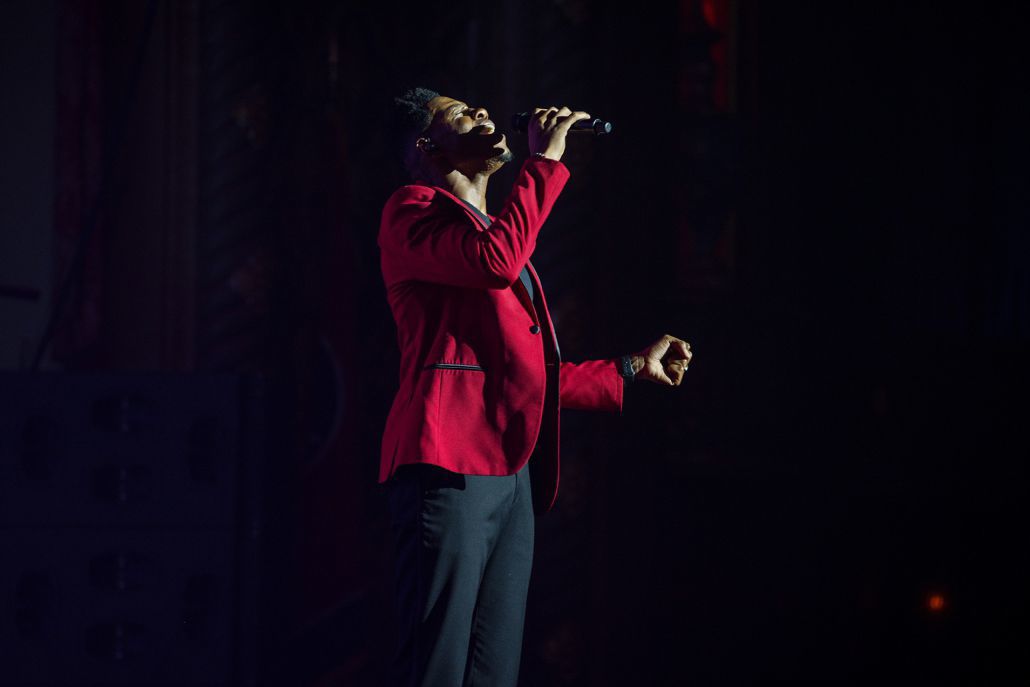 SERVICE THROUGH SONG: Through music, 'Voice' winner Chris Blue gives ...