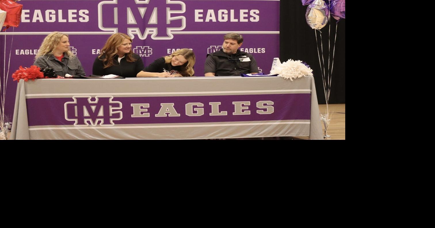 Maryville Christian's Sydney Chaney signs with Bryan cheer | Sports ...