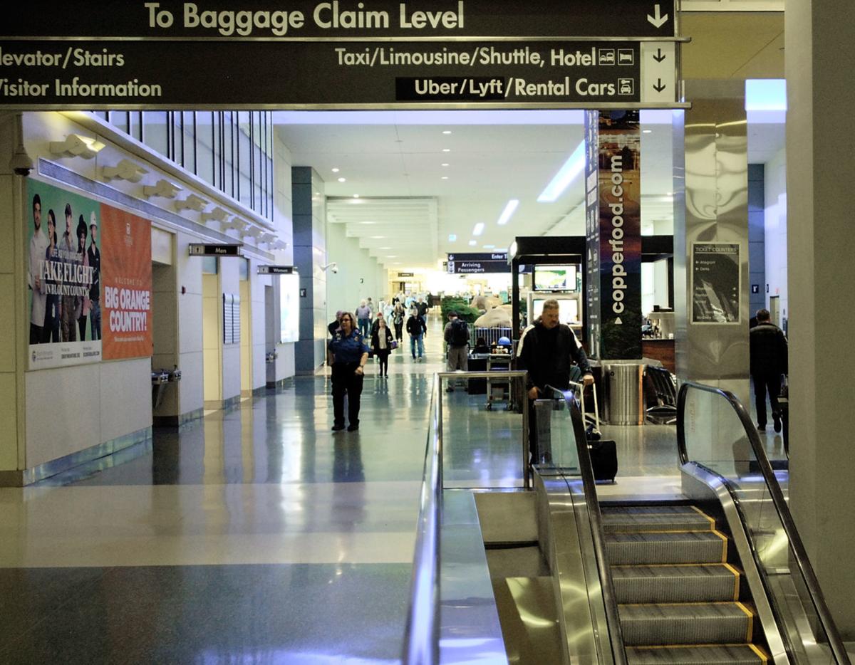 Record number of travelers fly through McGhee Tyson Airport | News ...