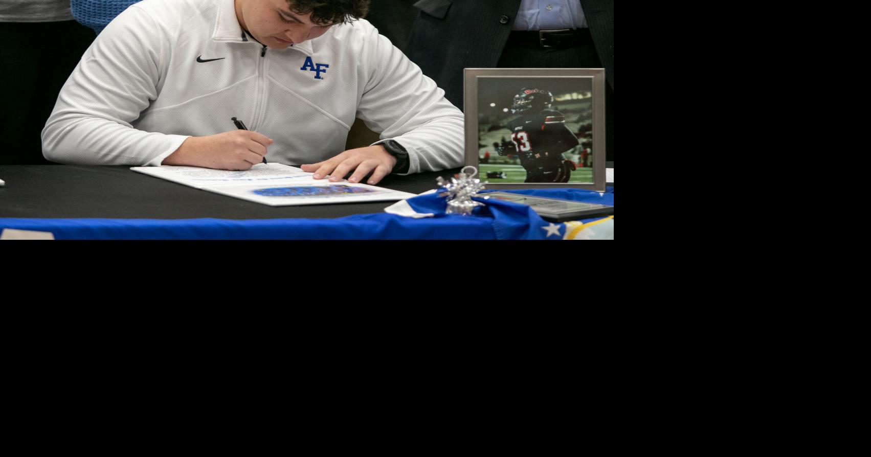 Maryville's Alex Boyd signs with Air Force football | Sports ...