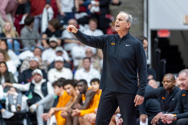 Nate Ament steals the show as Tennessee basketball defeats Alabama ...