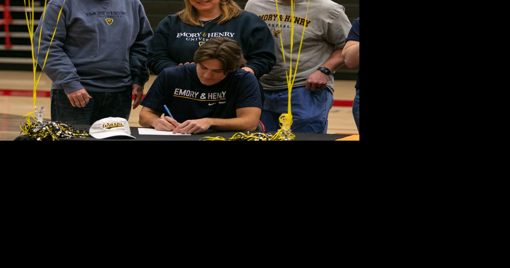 Maryville's Graham Coulter signs with Emory & Henry football | Sports ...