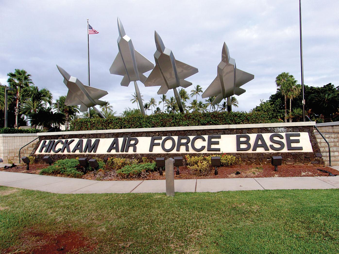 Never forget: Swanson, survivor of attacks on Hawaii, returns for 75th ...