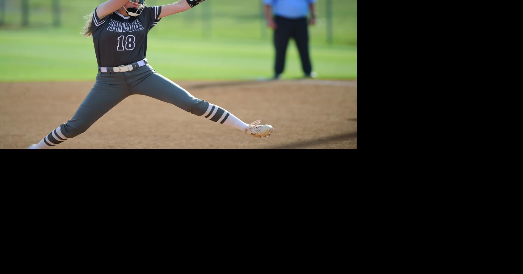 Alcoa softball fends off Heritage rally for rivalry win | Sports | thedailytimes.com