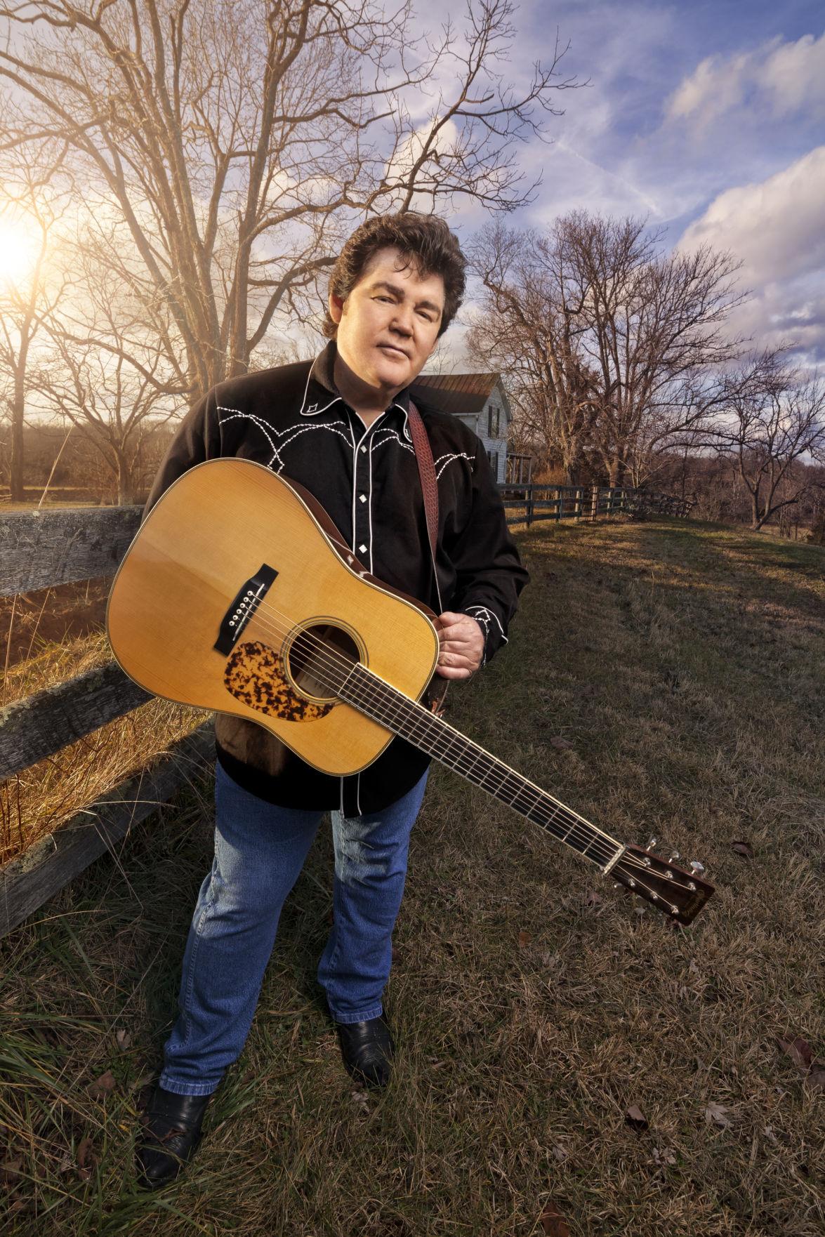 Now back with Shenandoah, Marty Raybon still loves his bluegrass side ...