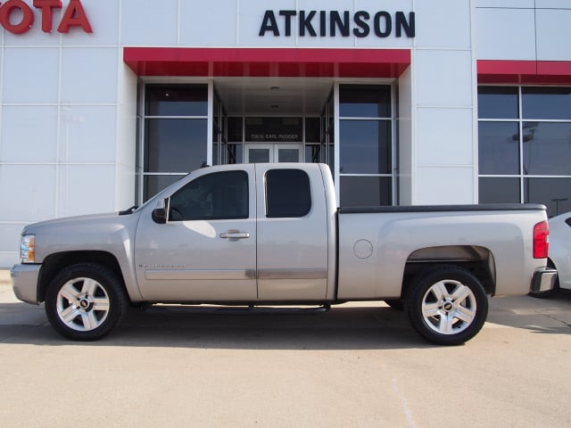 2008 Doeskin Tan Chevrolet Silverado 1500 | Trucks | theeagle.com