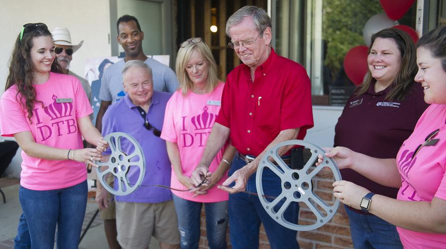 Sandy Farris: Leap of faith comes to fruition downtown