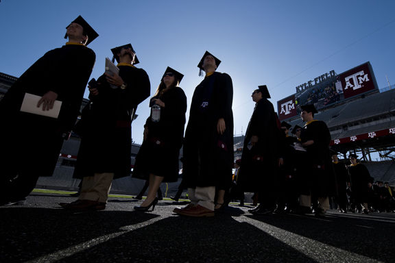More than 1,800 Aggies cross stage during rare Kyle Field graduation ...