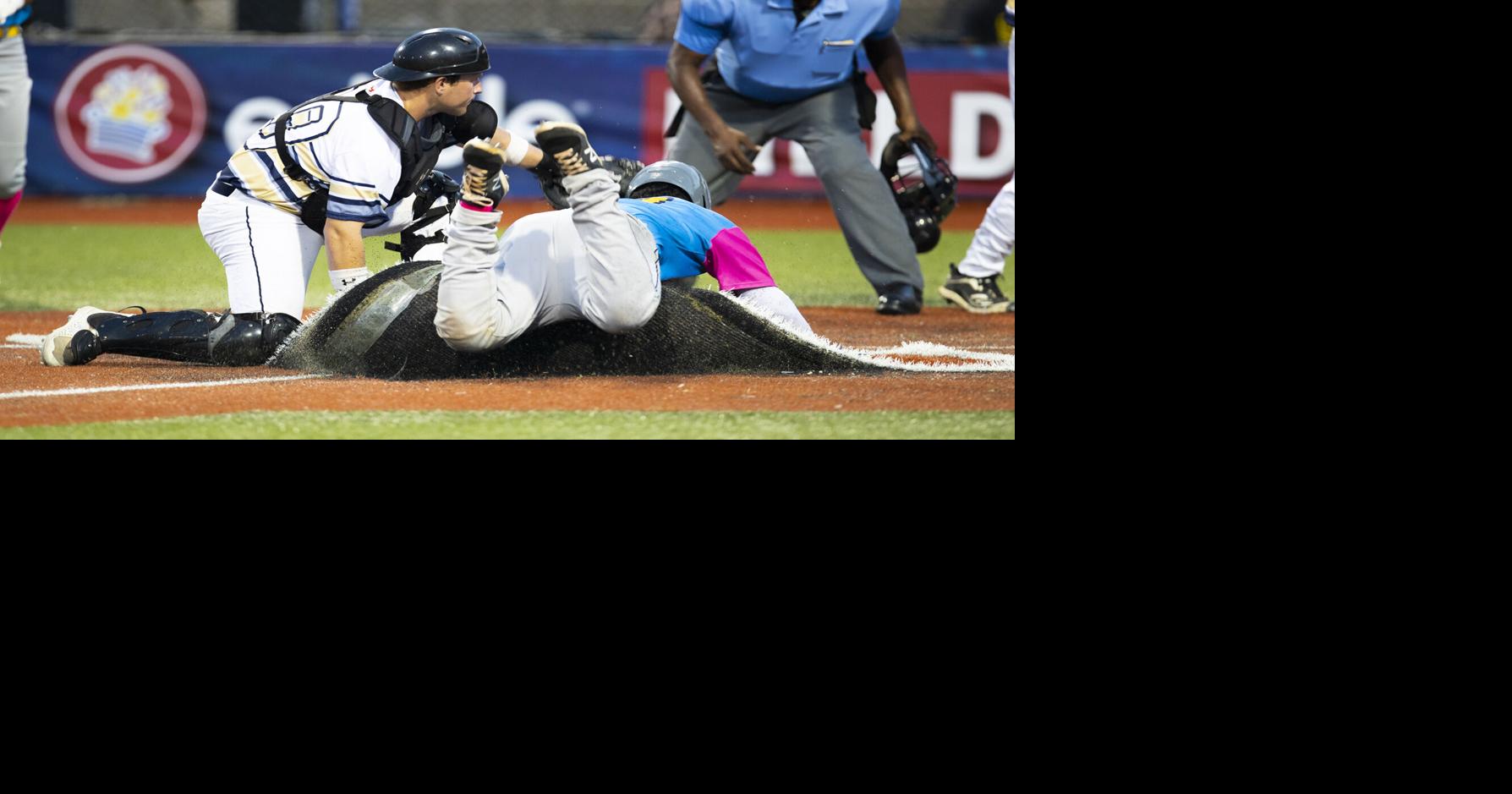 Texas A&M’s Kalae Harrison boosts Bombers over Flying Chanclas 3-2