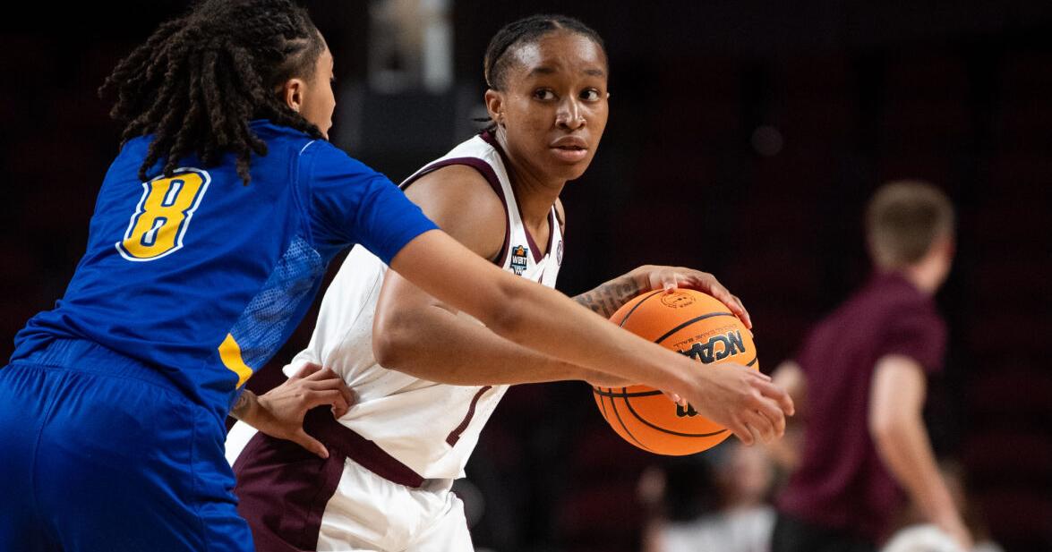 Pryor signs with Liberty; Carter back in WNBA after year absence