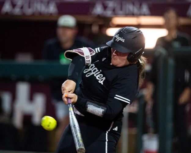 A&M softball wins 2nd straight midweek game via run rule