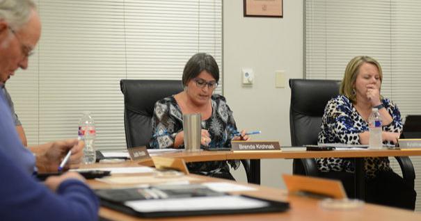 Snook schools superintendent announces retirement