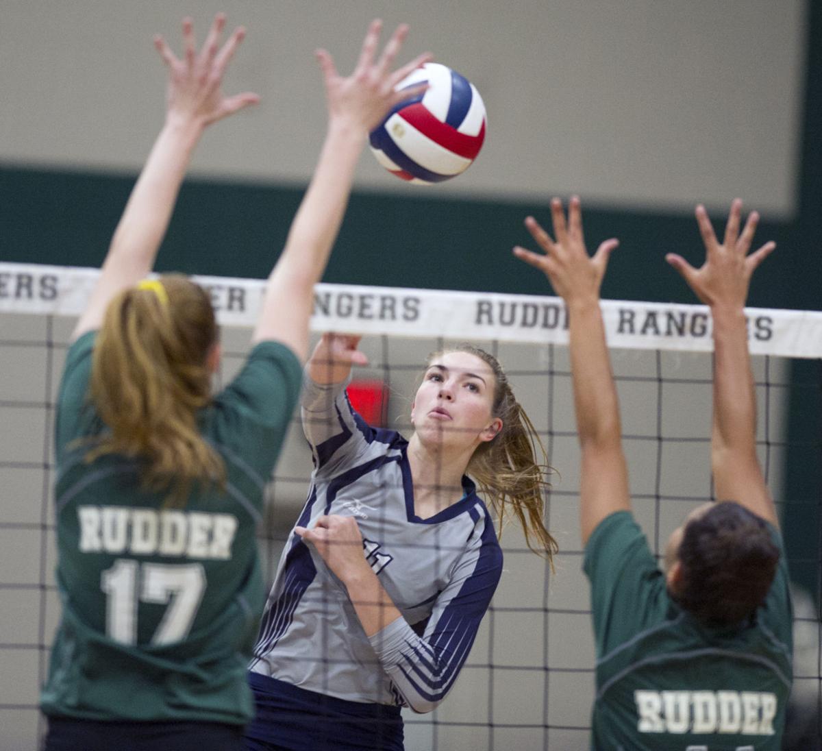 Emily Hubacek back at Bryan as head volleyball coach