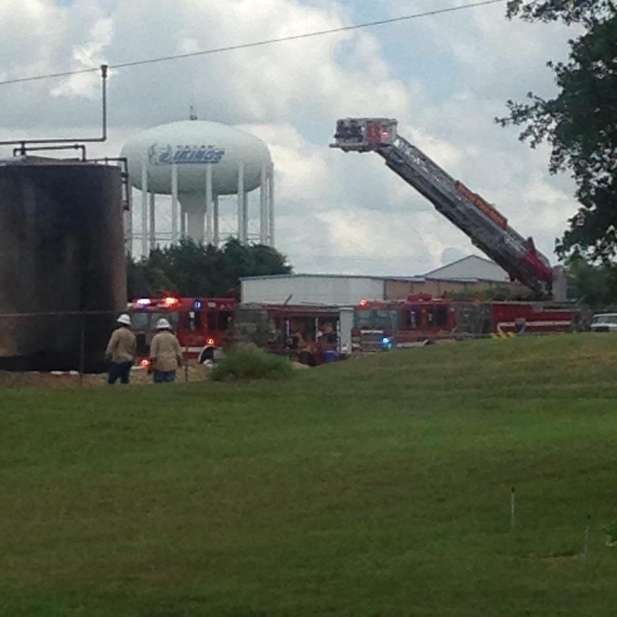 Fire crews extinguish oil tank fire in Bryan | Local News | theeagle.com