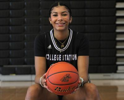 Addi Edwards' paint presence gives Lady Cougars extra boost