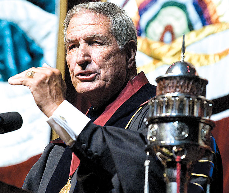 Former Texas A&M football coach Gene Stallings recovering from heart attack