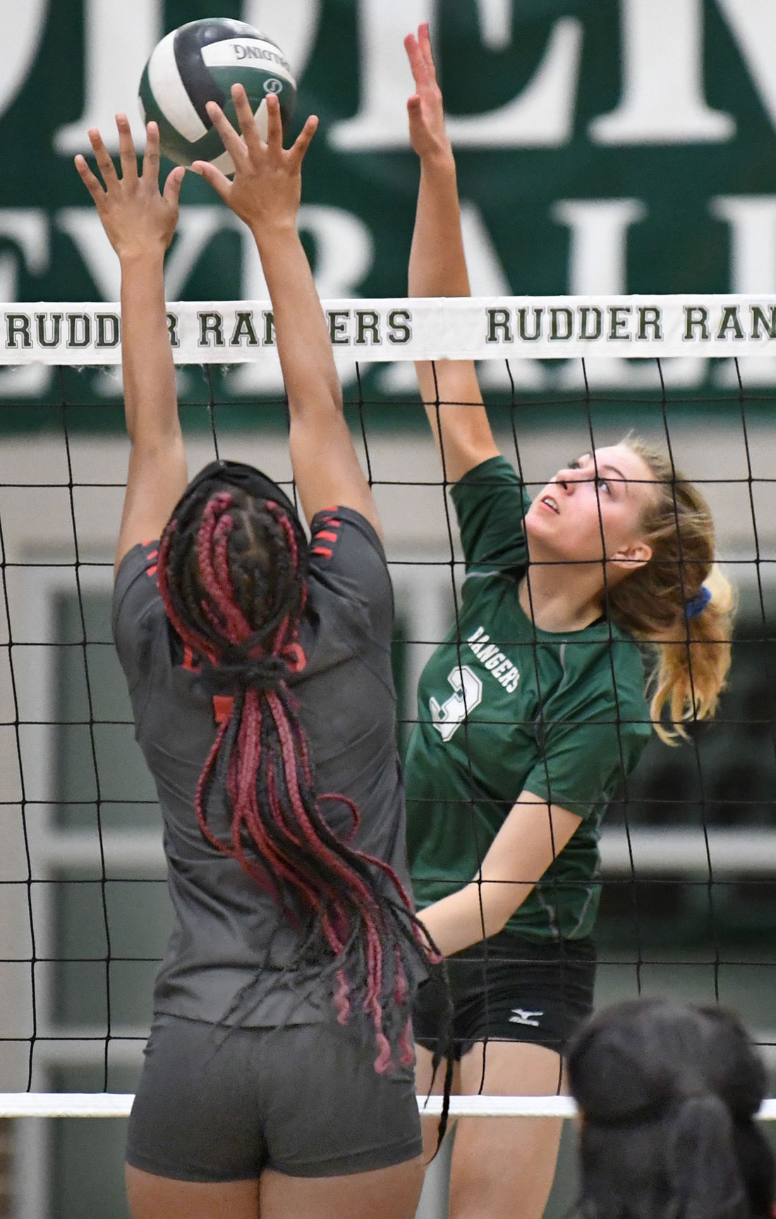 Rudder volleyball hosts Waco for Senior Night | Brazossports | theeagle.com