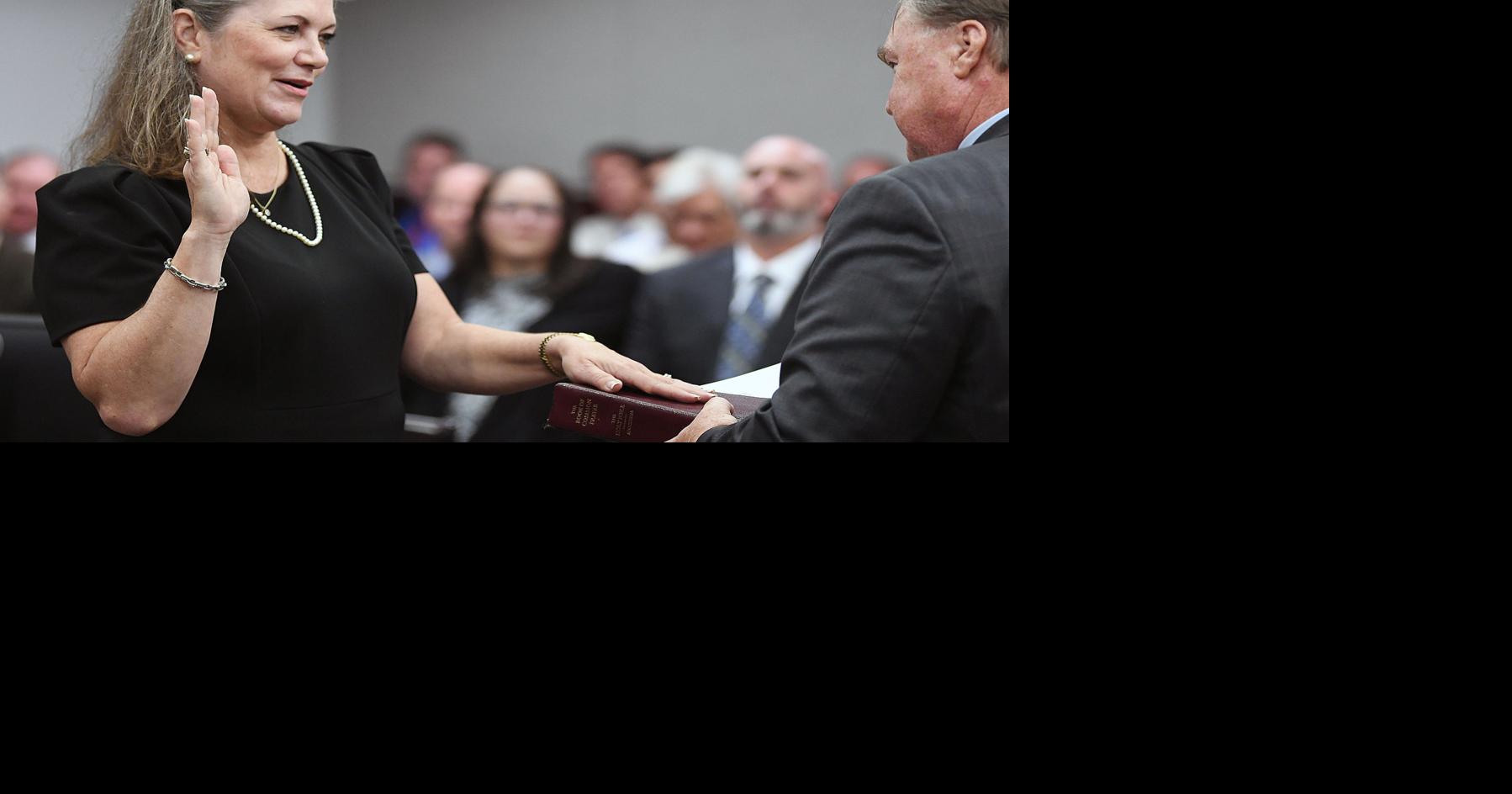 New associate judge for Brazos County child protection court sworn in