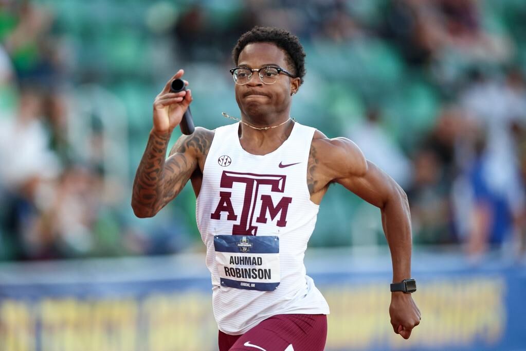 Whitmarsh, 4x400 relay lead A&M on first day at NCAAs
