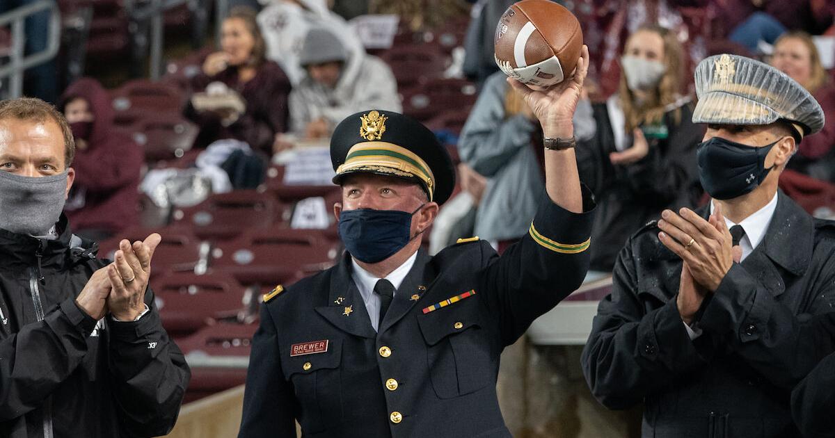 Col. Jay Brewer stepping away as the voice of the Aggie Band after 40 years