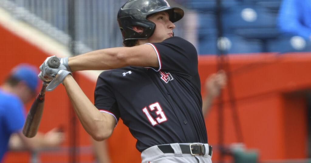 Gavin Kash picks Texas A&M baseball