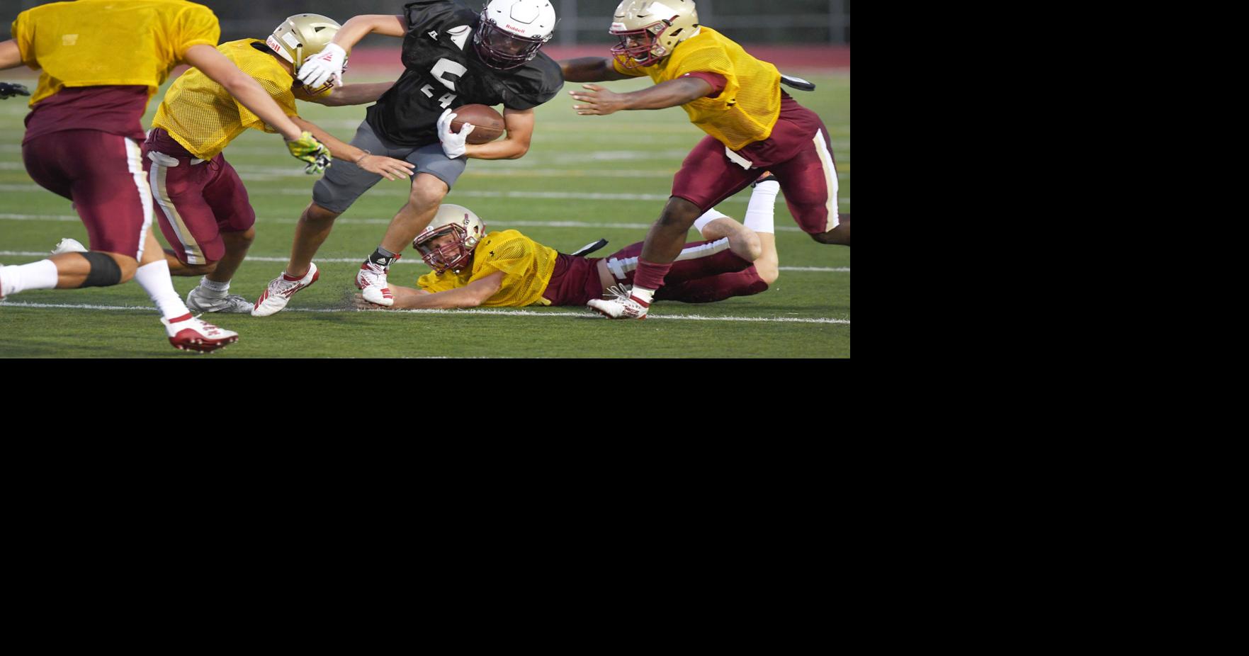 Bryan, A&M Consolidated football teams have successful first scrimmages