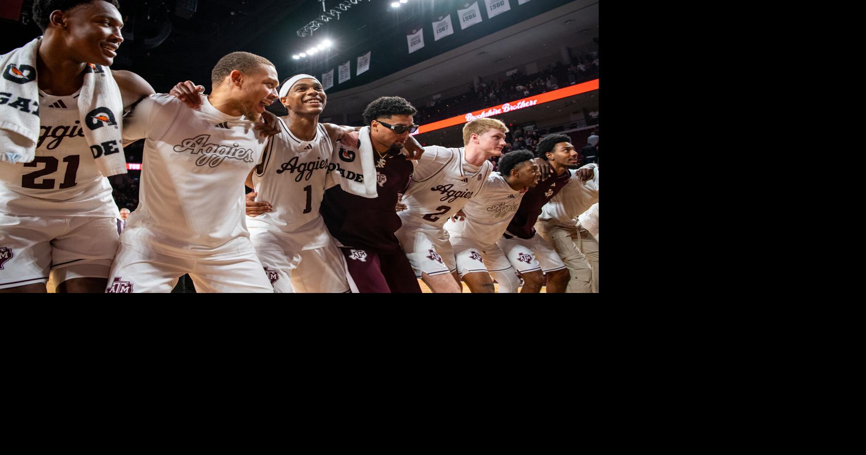 Photos of the Texas A&M basketball game against Ohio State