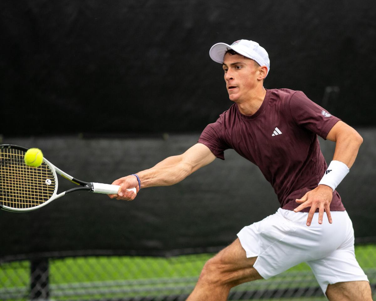 Texas A&M men’s tennis falls to rival Texas at home