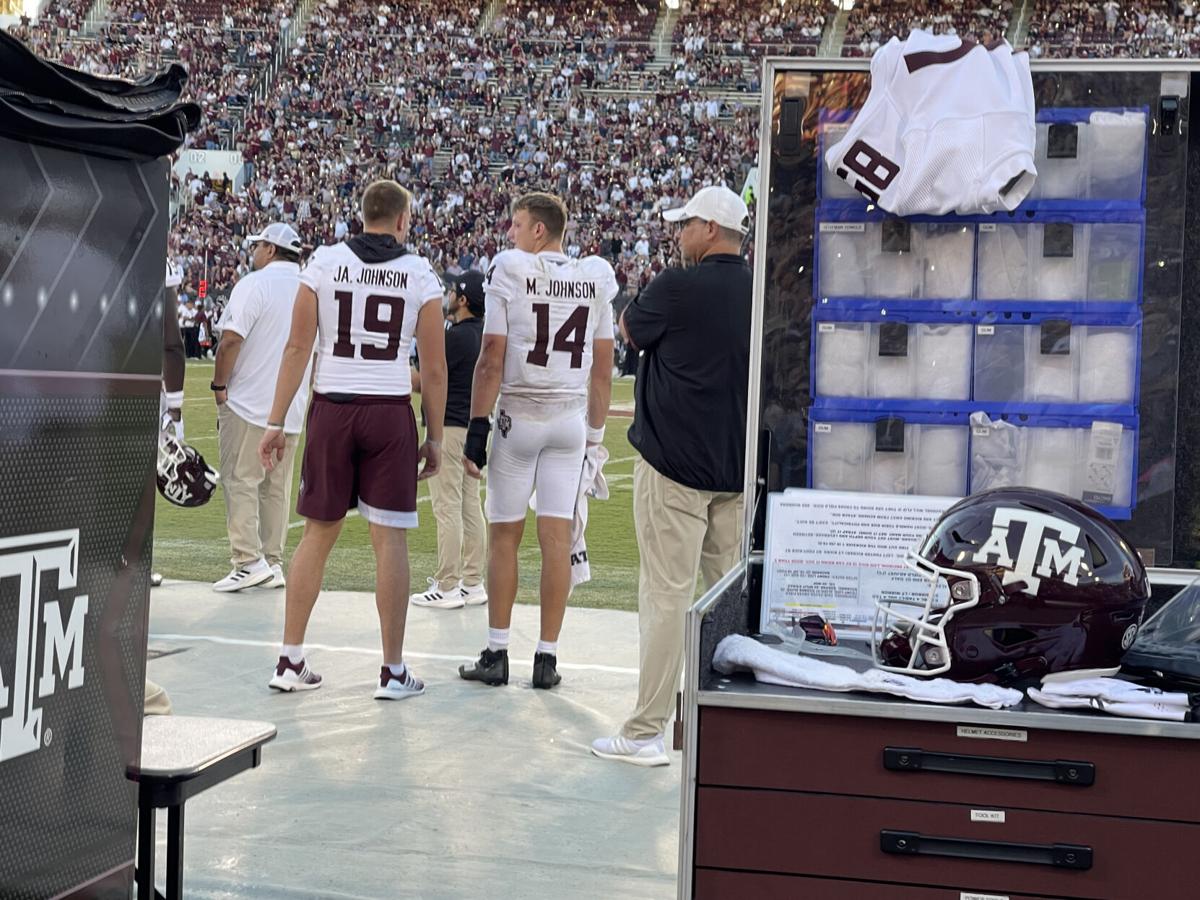 Texas A&M quarterback Max Johnson reportedly suffered broken thumb
