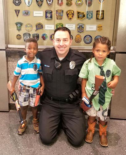 Officer finds time to make kids' day